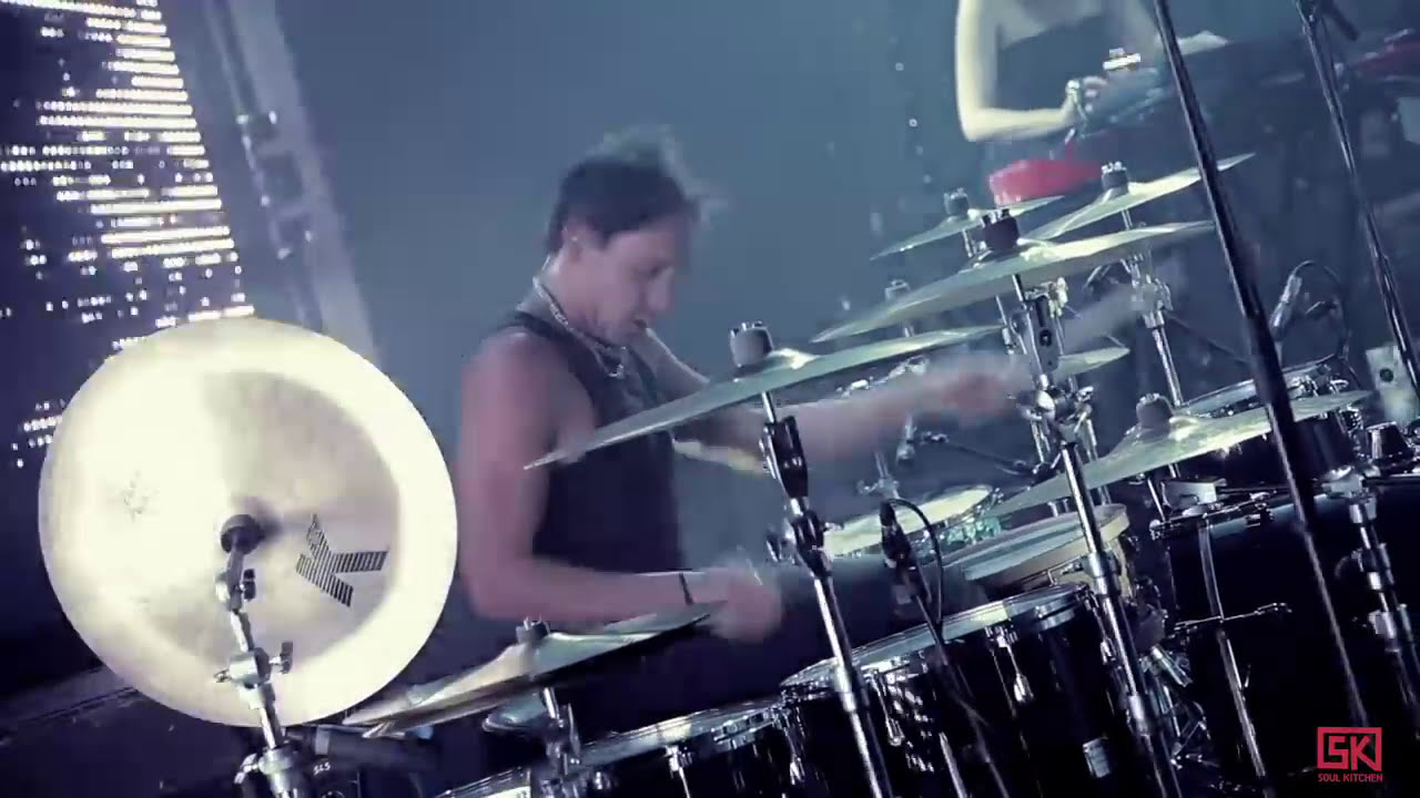 AaRON - Ludlow L (concert - Casino de Paris, Paris - 15.12.2010) - YouTube