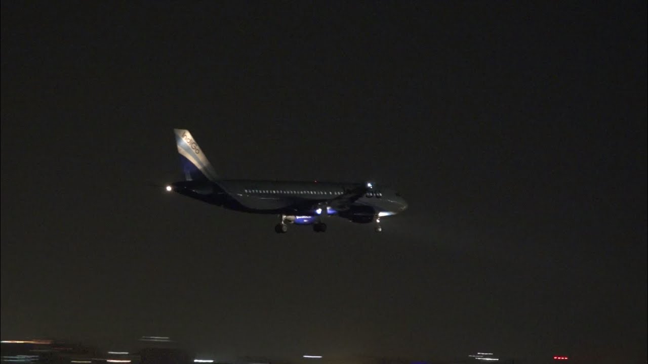 Flight night emergency landing || flight crash - YouTube