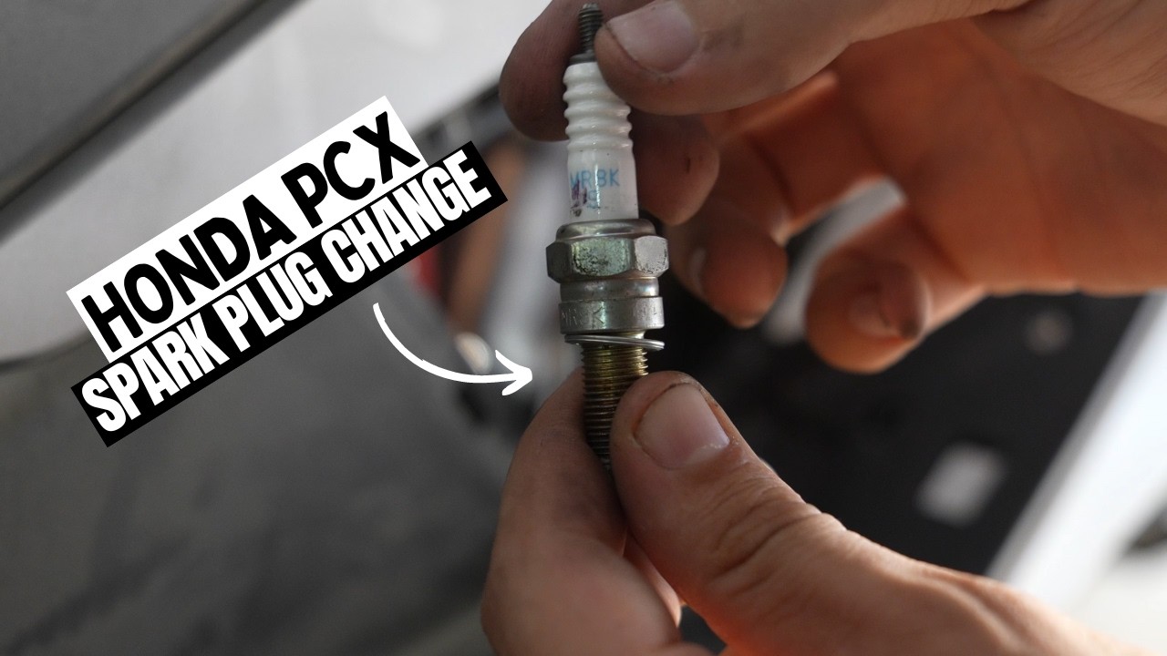Honda PCX spark plug replacement - YouTube