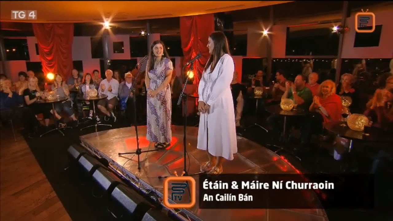 Étáin & Máire Ní Churraoin | An Cailín Bán - YouTube