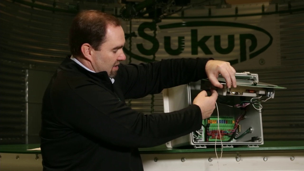 Sukup Service Video - Installing QuadraTouch Classic Software - YouTube