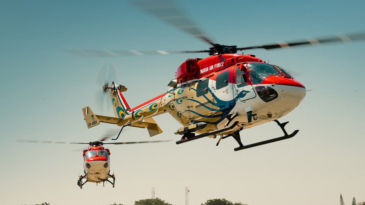 World's Best Helicopter Display Team | SARANG | Indian Air Force - YouTube