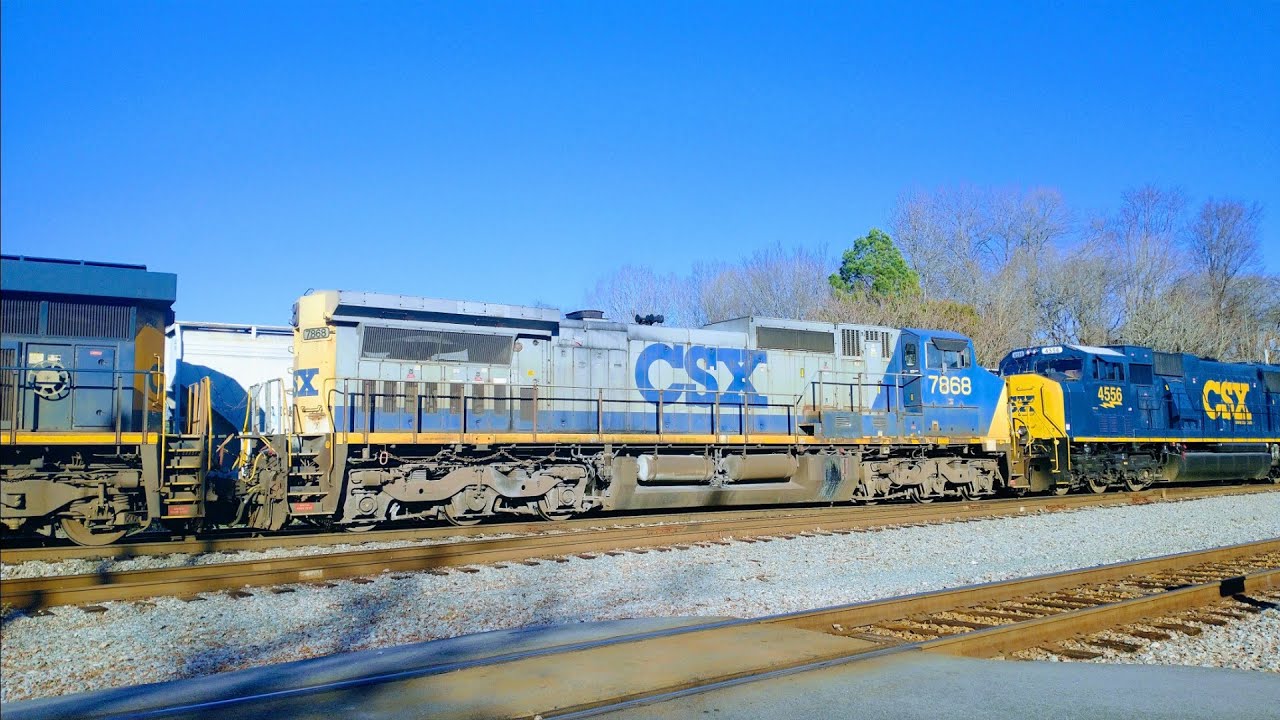 CSXT 7868 trails on CSX Grain 🌾 train + SD70AC & CM44AC headed ...