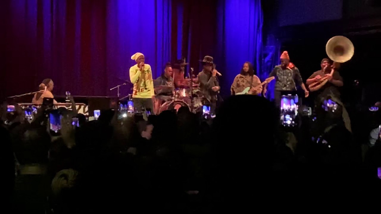 Raphael Saadiq w/ Big G and Weensy-Still Ray - YouTube