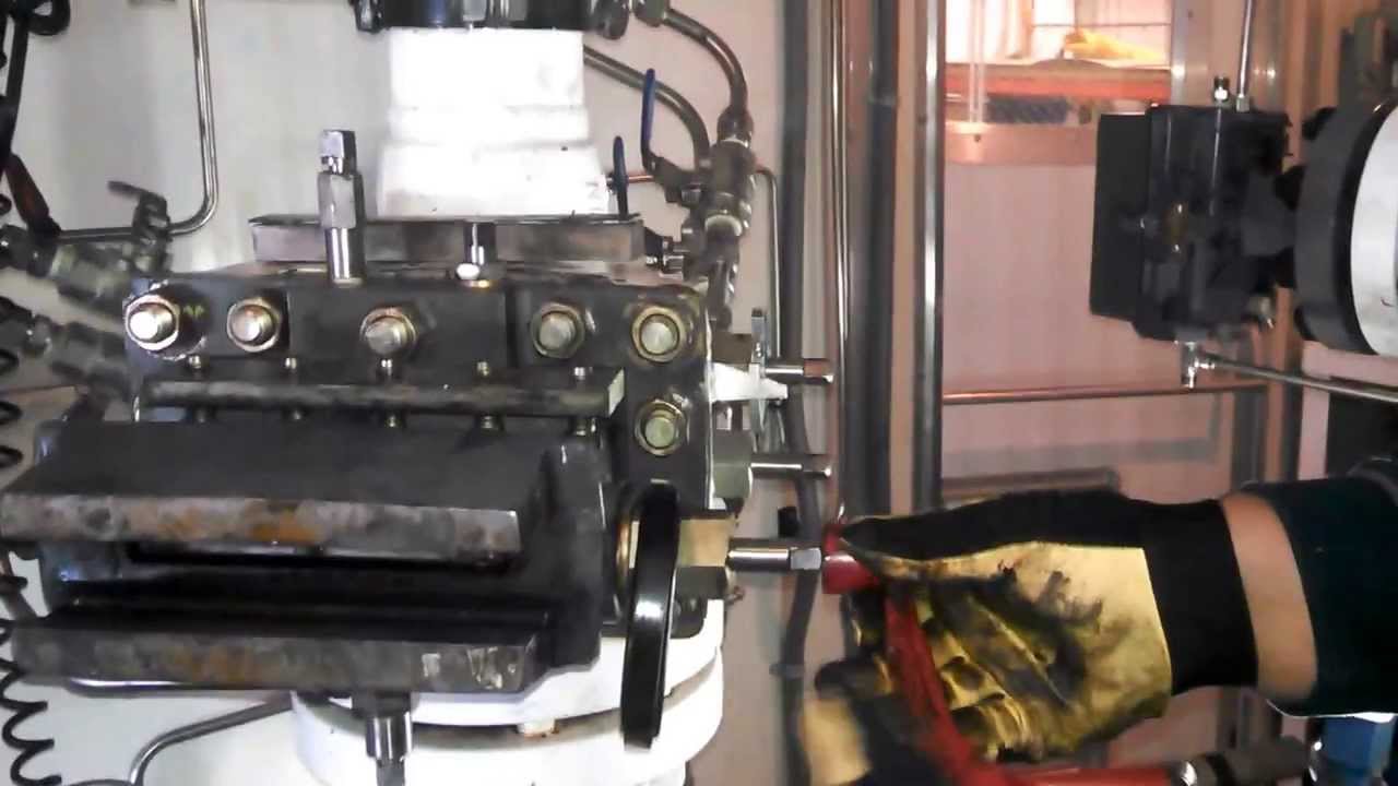 Sr Daniels operation - how to change an orifice plate - YouTube