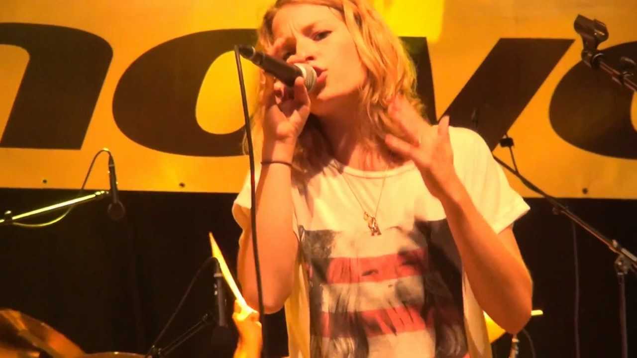 Anna Rossinelli live 5430 Open Air 06.07.12 - Toxic (6/8) - YouTube