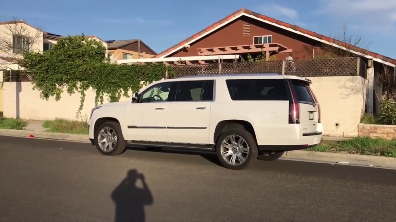 2018 Expedition vs 2017 Escalade Interior - Rugged vs Luxury who wins ...