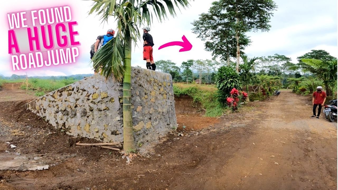 Mountain Biking In East Java: HUGE Jumps & Bike Parks - YouTube