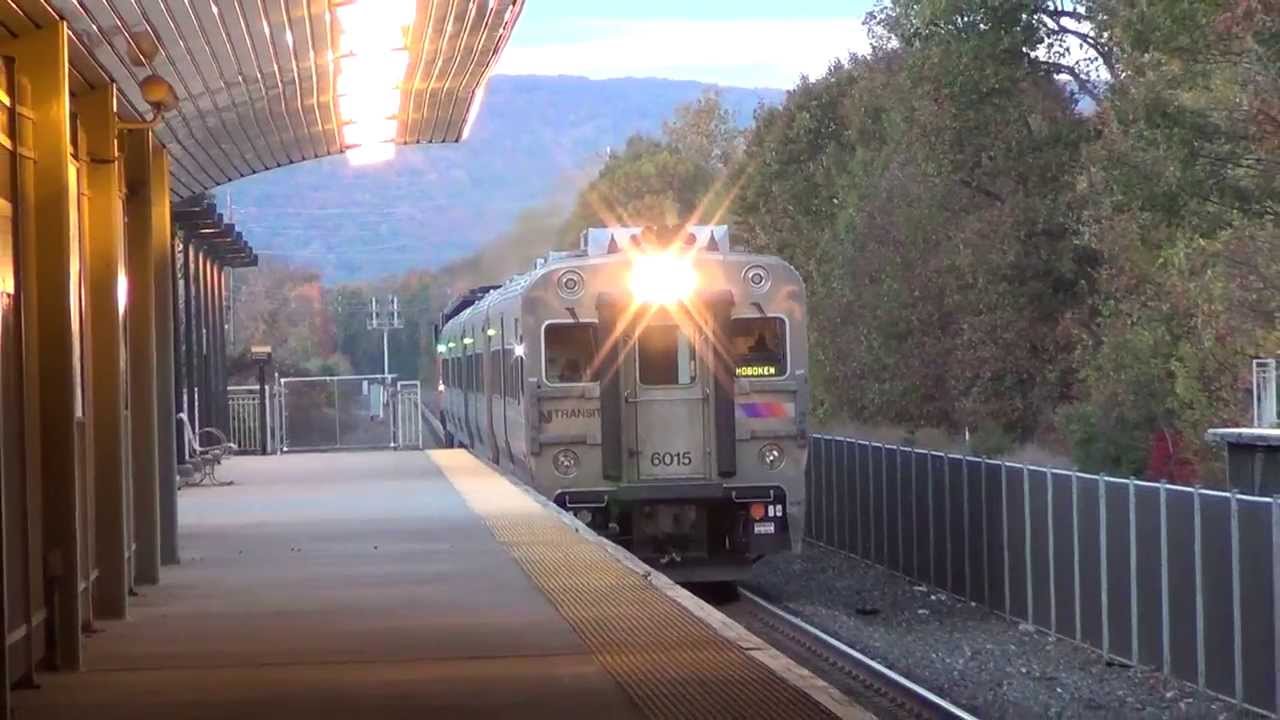 NJT - Alstom Comet V #6015 (pushed by PL42AC #4014) arriving into ...
