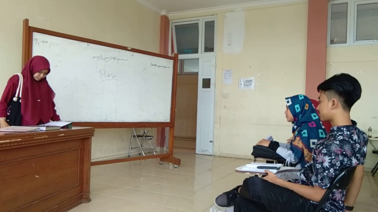 Ratifa Nur Sara (1730101112) - YouTube