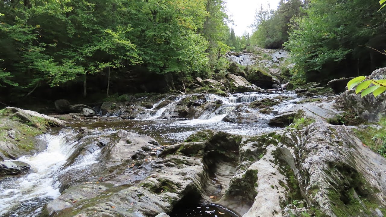 SENTIER DES CASCADES DE HAM-NORD - YouTube