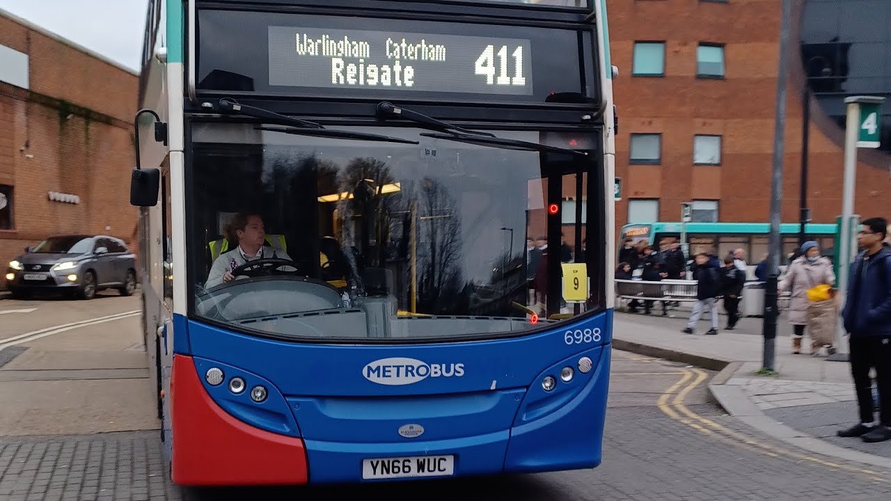 Metrobus 6988 (YN66 WUC) with red front panel at Redhill Bus Station on ...
