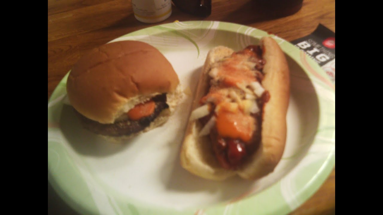 Fully loaded hormel chili smith natural casing hotdog - YouTube