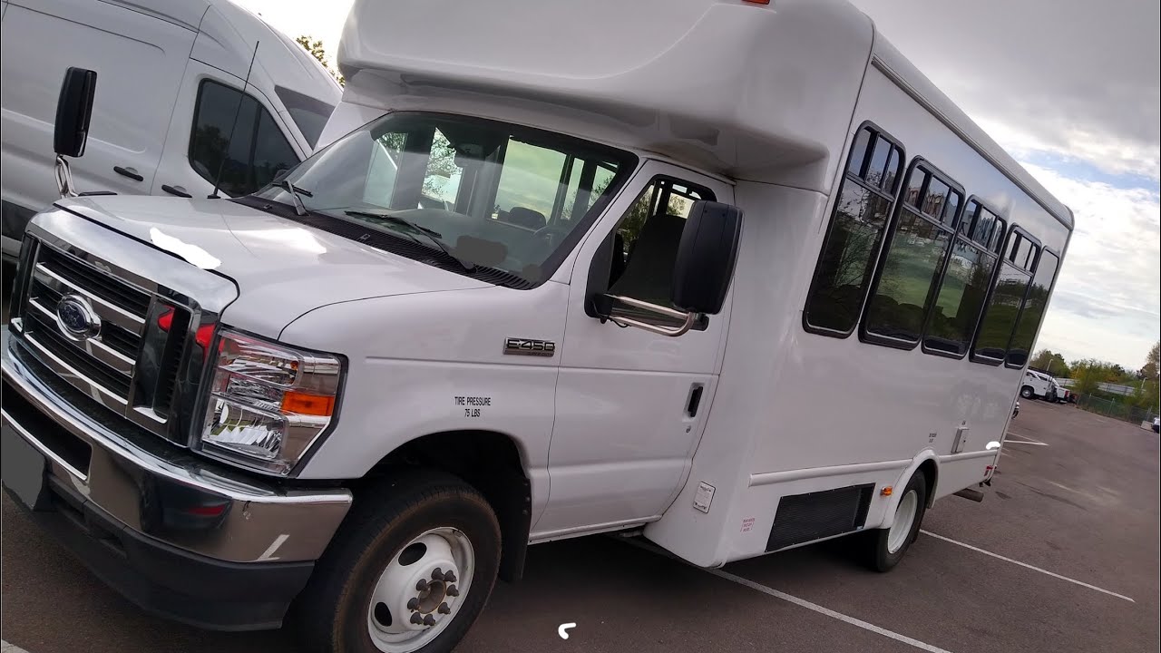 2024 E450 bus 7.3L Godzilla cold start #ford #bus - YouTube