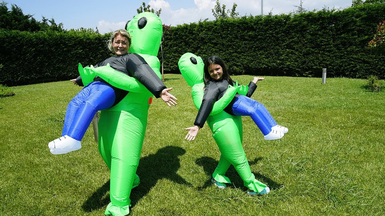 Masal Pretend Play with Aliens Dolls Toy Funny video for kids - YouTube