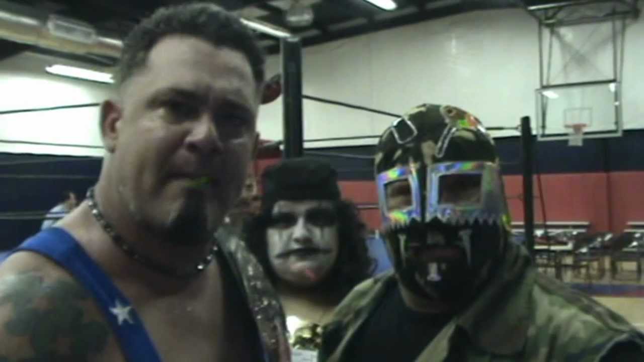 El Carpintero and Chaz Taylor Promo - YouTube