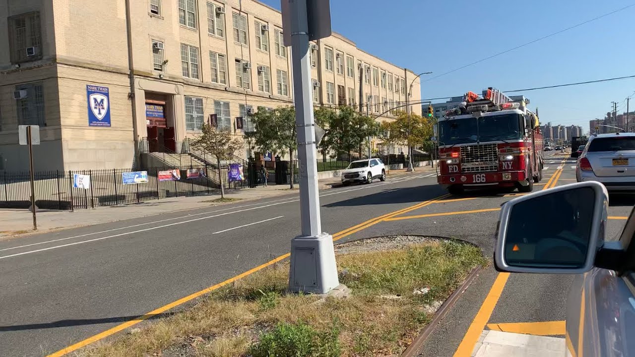FDNY Ladder 166 - YouTube