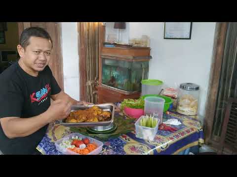 MTM Tumpeng Ayam Goreng