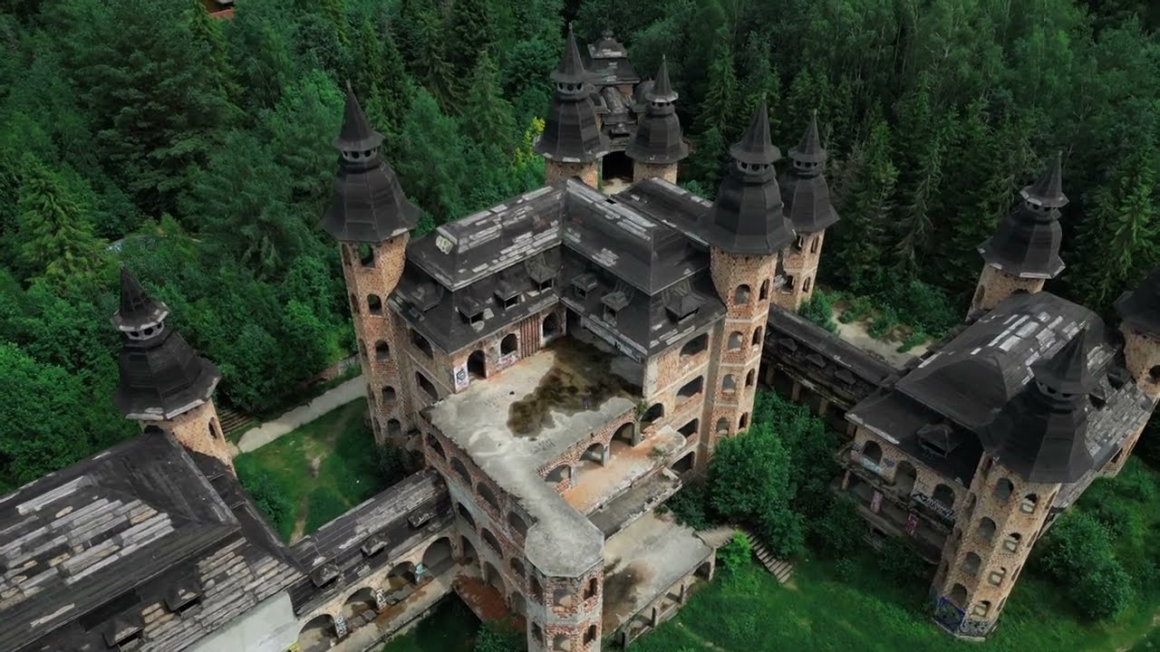Robak 2 | Abandoned Castle | RC Urbex - YouTube