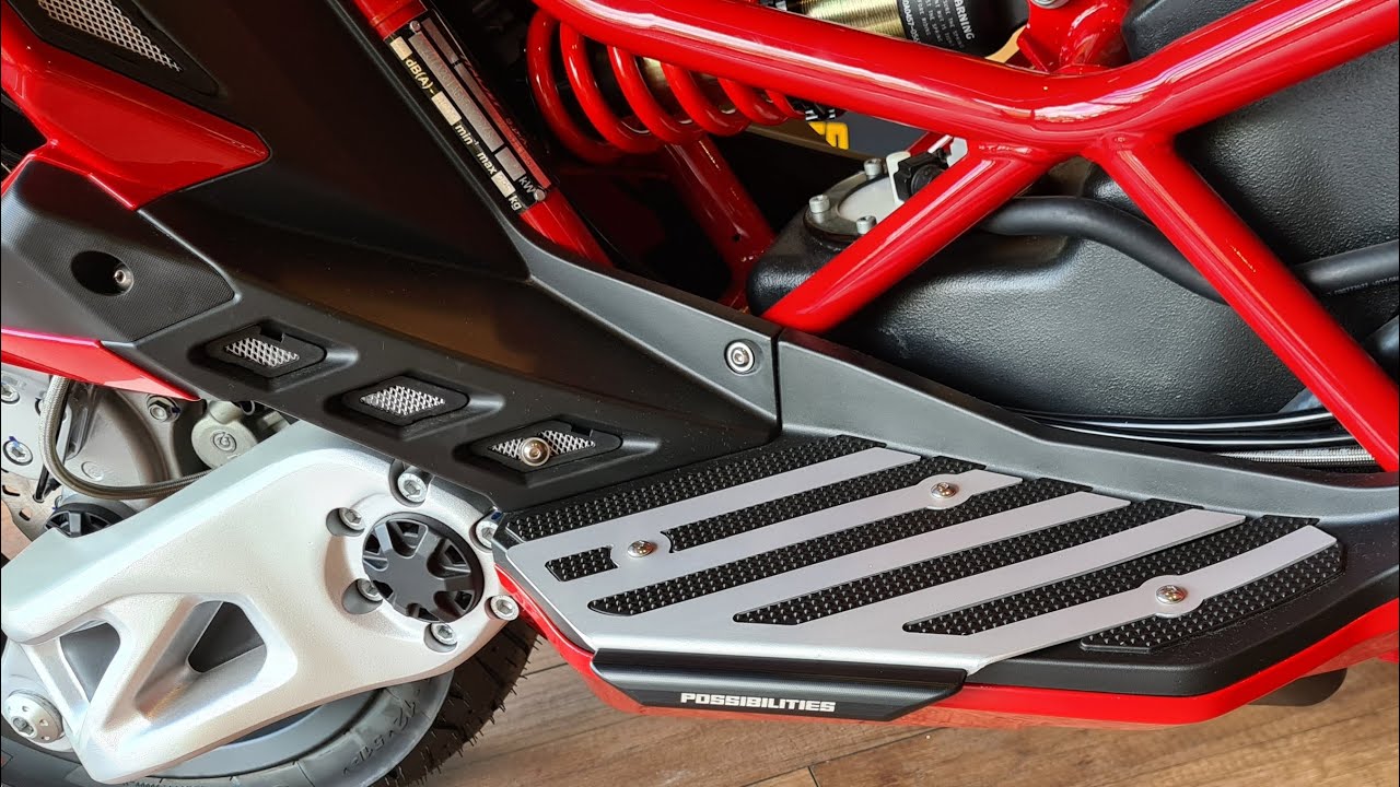 Mounting instruction of POSSIBILITIES Footrest with slider for Italjet ...