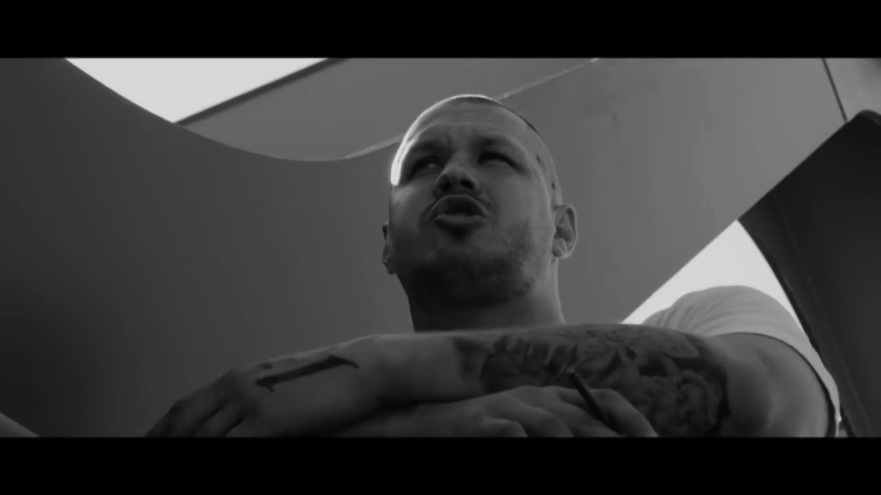 Póza Rappera: Gangster vs Snitch, MOMO - STRAPO (feat Ektor).. - YouTube
