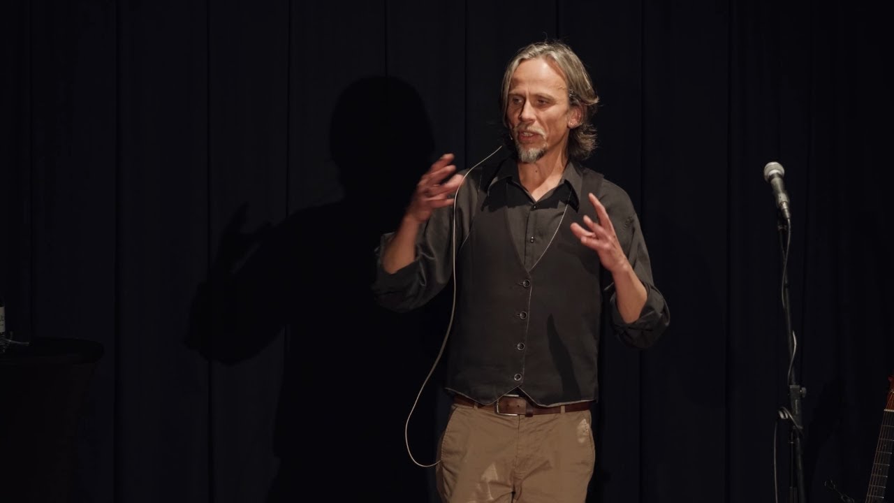 How a songwriter uses live looping | Wayne Davies | TEDxAlbury - YouTube