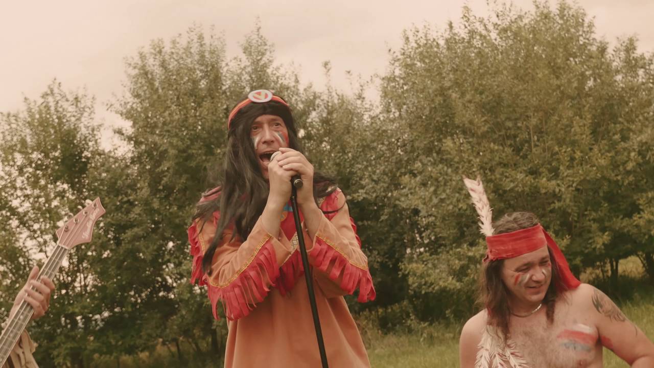 Czech farmers - Indian love - YouTube