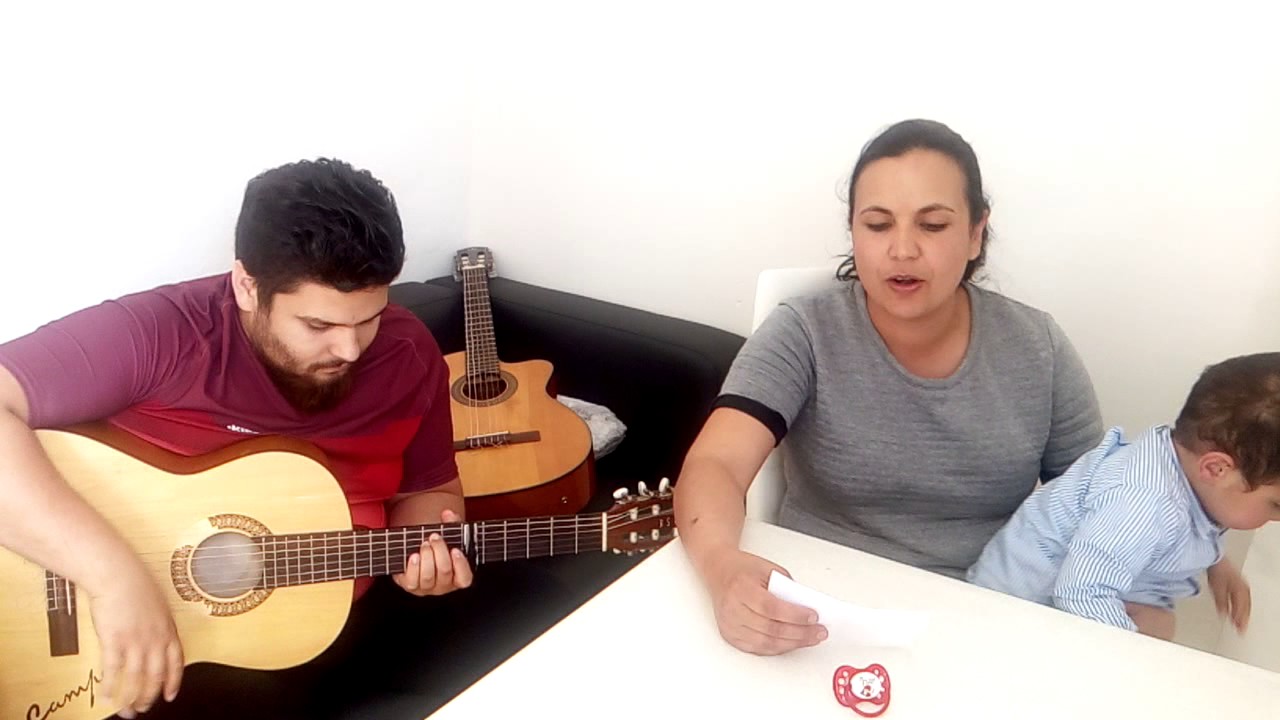 Cantique gitan 2017 il est vivant - YouTube