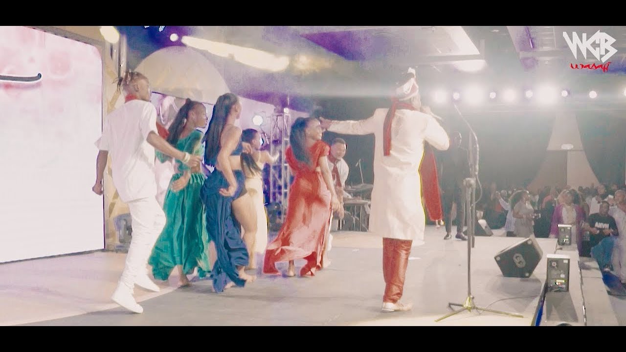 Mbosso live perfomance Tamu kwenye usiku wa Tuzo za sinema zetu - YouTube