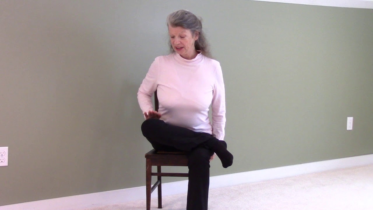 Seated Piriformis Stretch - YouTube