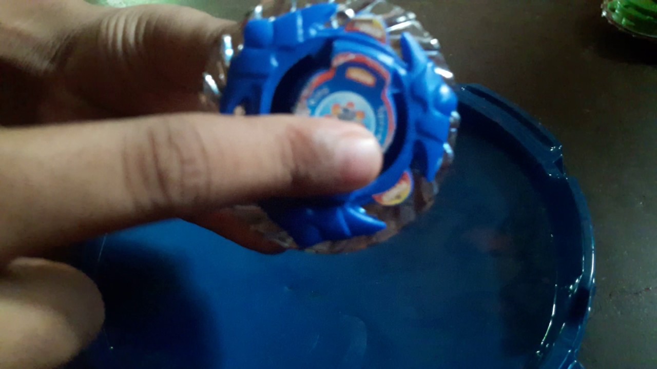 How to play BeyBlade - YouTube