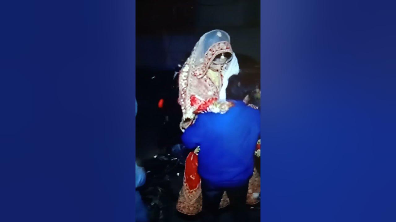 # short # Sadi ki Rasm !! Vidai Rasm !! Dulhan ko Car me bithane k liye ... # short # Sadi ki Rasm !! Vidai Rasm !! Dulhan ko Car me bithane k liye ...