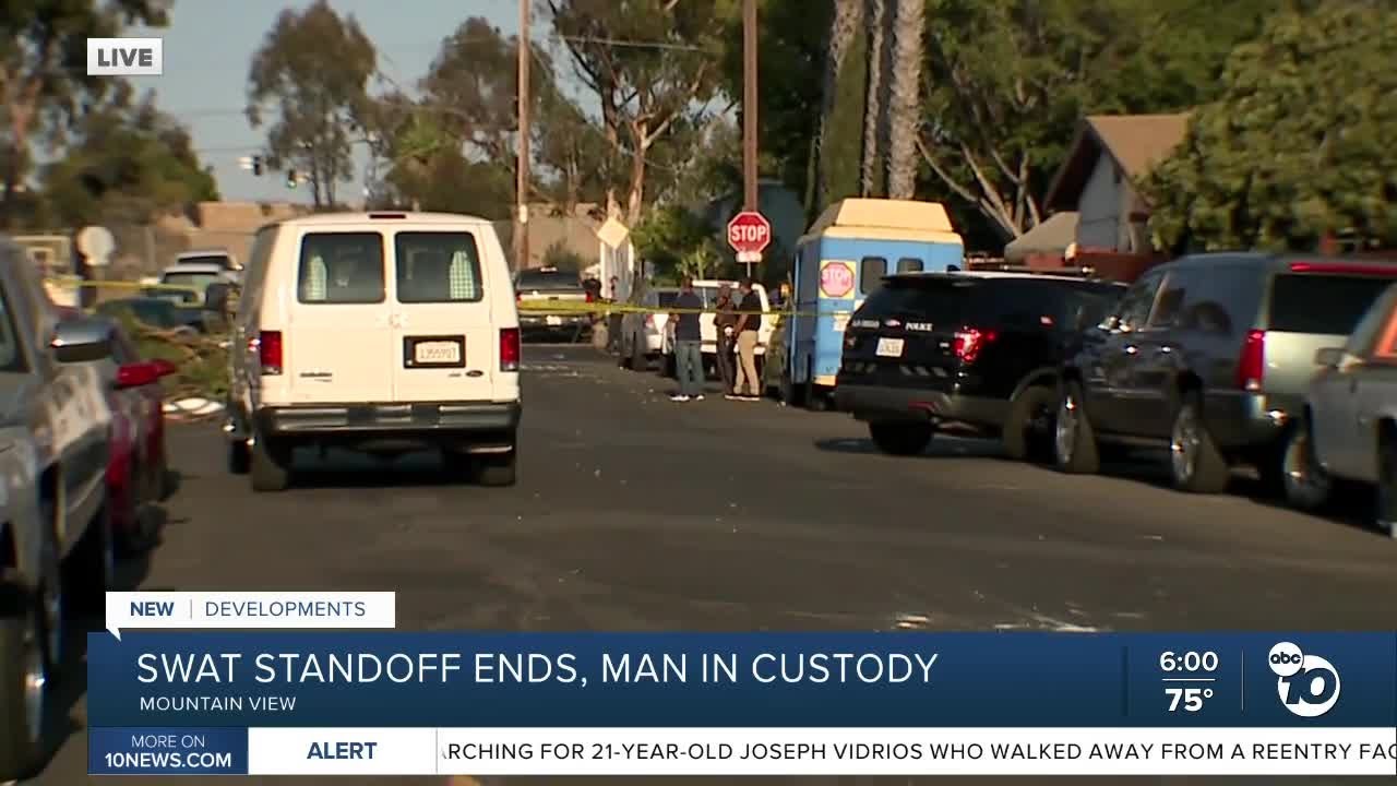 Nearly 30 hour SWAT stand off ends peacefully in Mountainview - YouTube