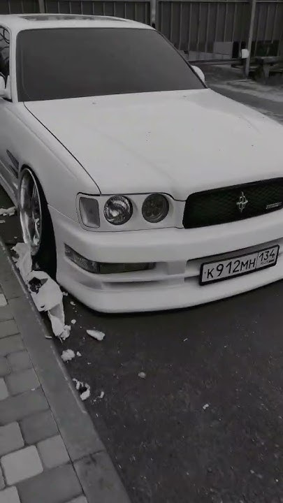 Nissan cedric y33 - YouTube