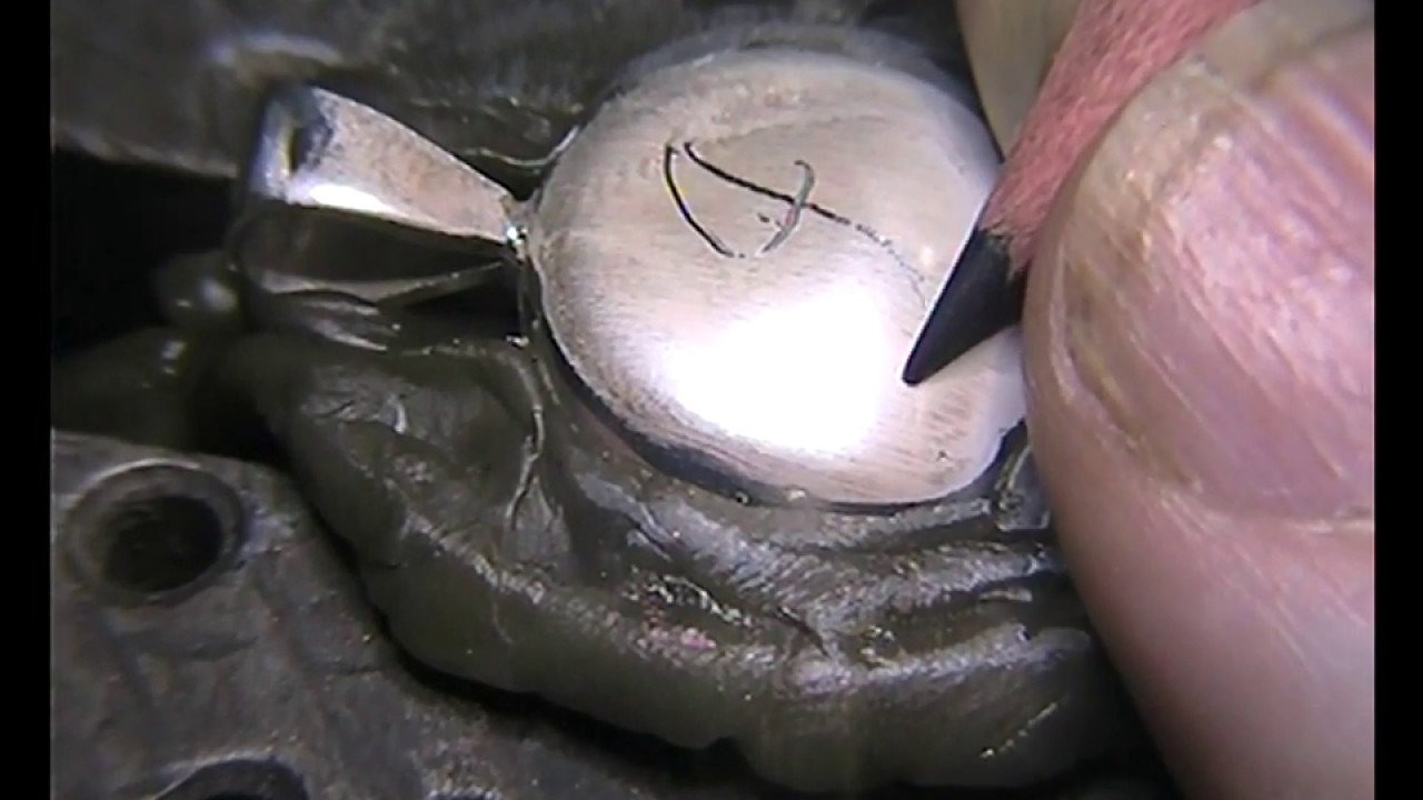 Hand Engraving a Script J on a Platinum Pendant. - YouTube