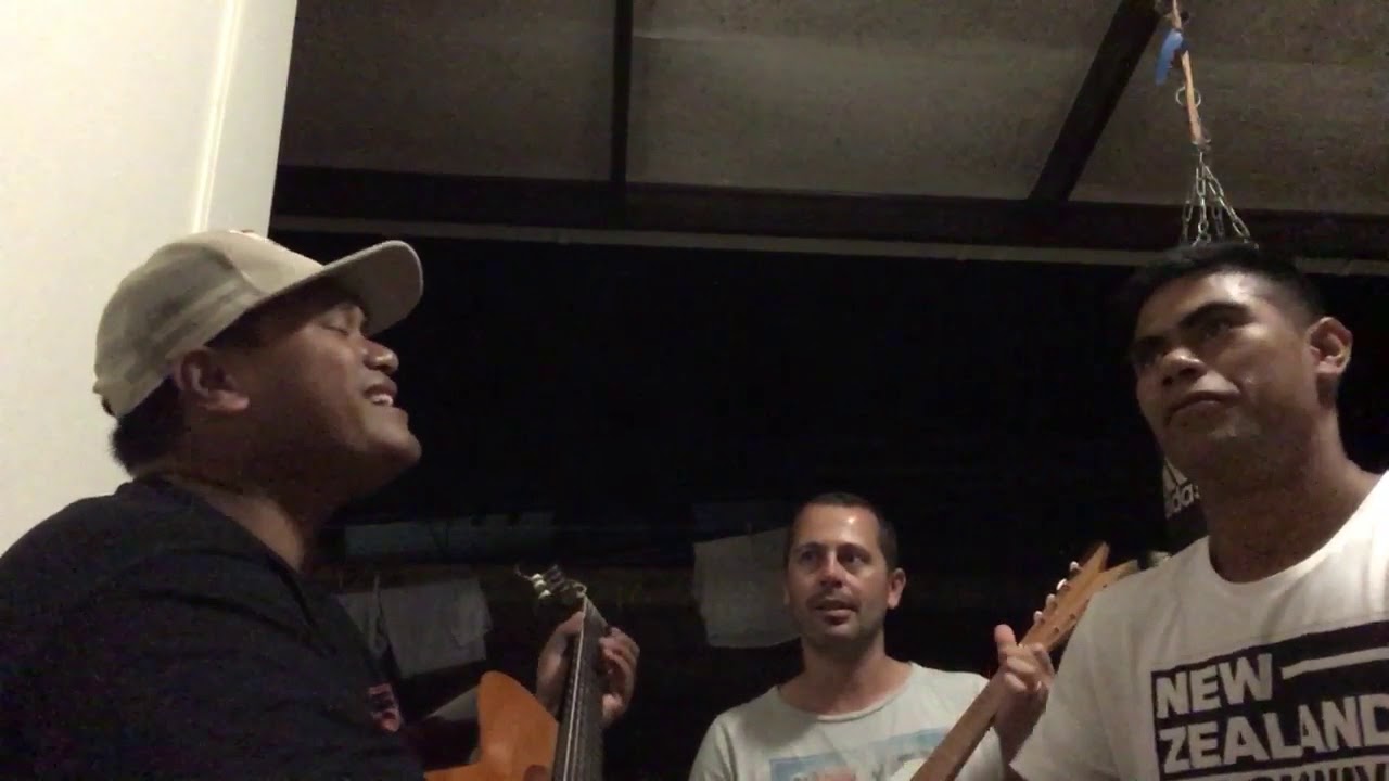 Te ava piti - Pahoho - YouTube