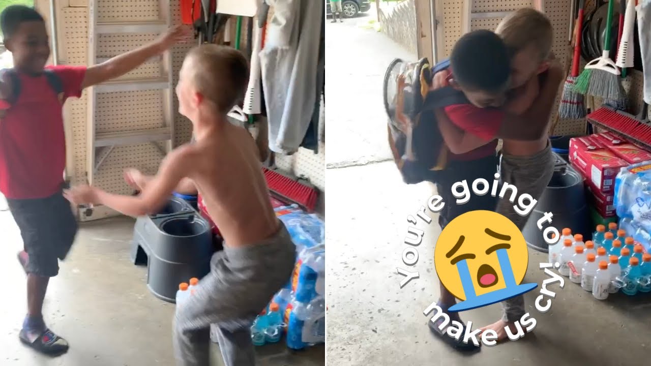 Best Friends Emotionally Reunite After Lockdown - YouTube