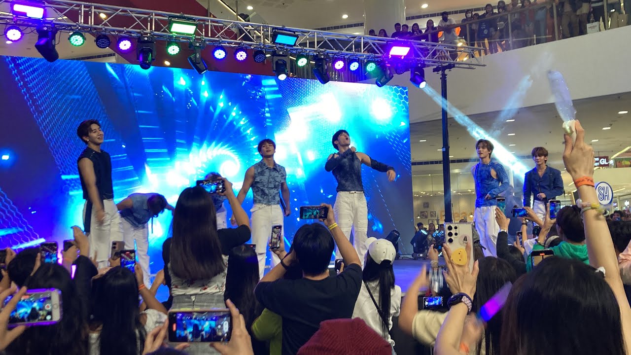 “New Days” TAN | Philippine Promo Tour @CDO SM Downtown Premier - YouTube