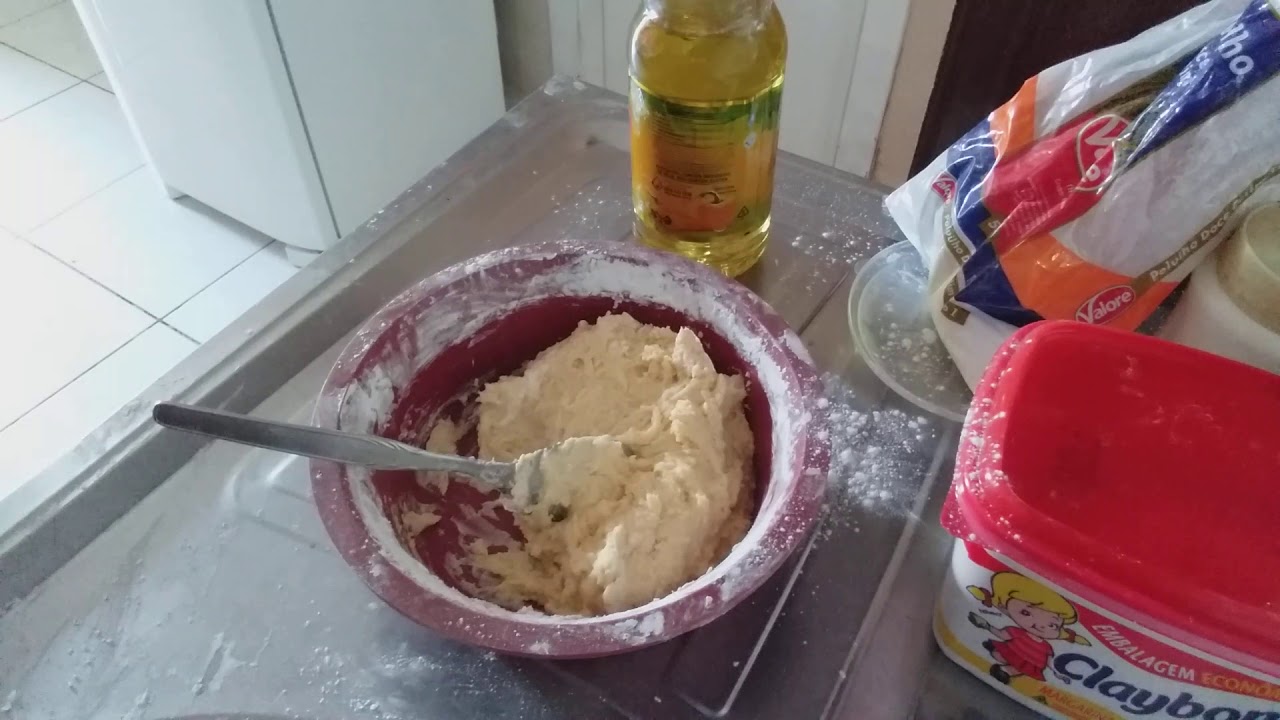COMO FAZER BOLO FRITO DE POLVILHO. - YouTube