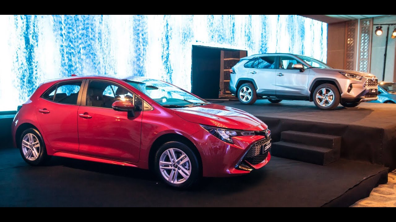 Lancement de la gamme Hybride TOYOTA - YouTube