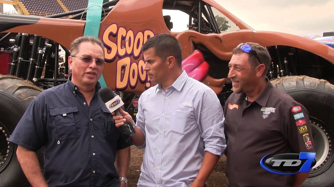 TD7 - PRESENTACION DEL MONSTER JAM EN COSTA RICA - YouTube