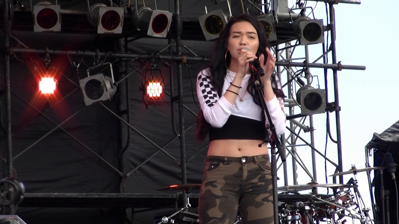 Melody Foster Festival - YouTube