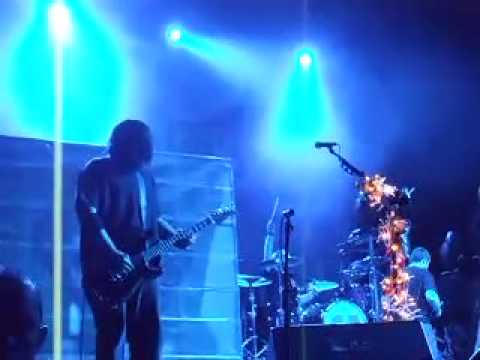 Seether - Truth (LIVE) - YouTube