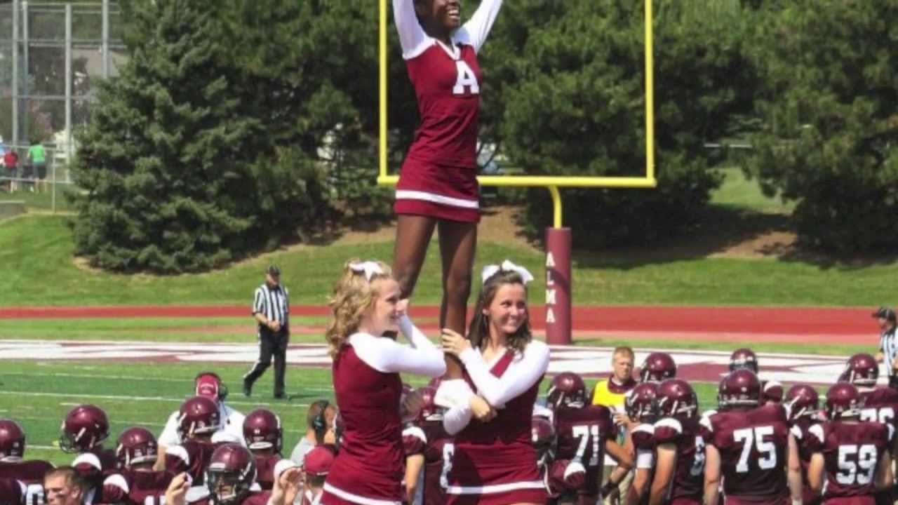 Alma College Cheer 2013 - YouTube