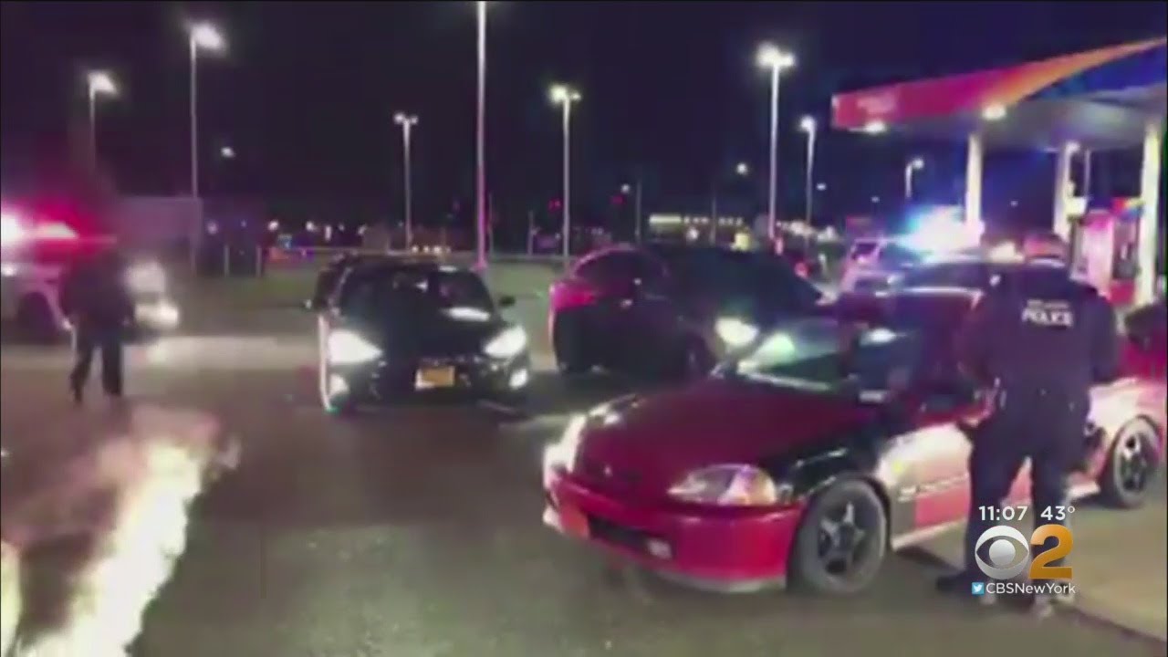 Police Arrest 3 Drivers During Car Bust Near JFK Airport - YouTube
