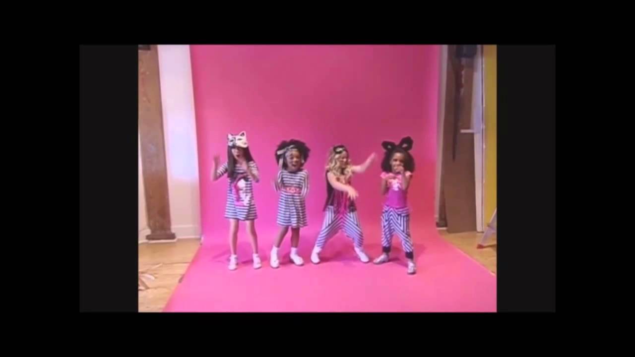 Fabulous Phebe Photo Shoot / Debbie Porter Studio - YouTube