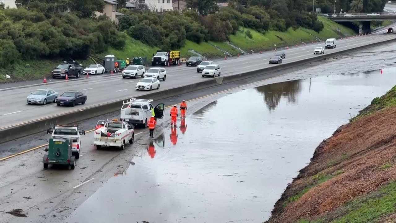 Flooding closes off Oakland freeway - YouTube