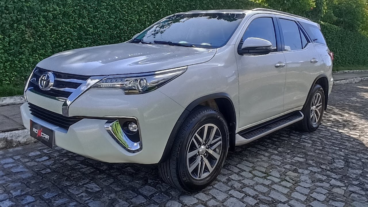 Toyota Hilux SW4 7L Srx 2020 - YouTube