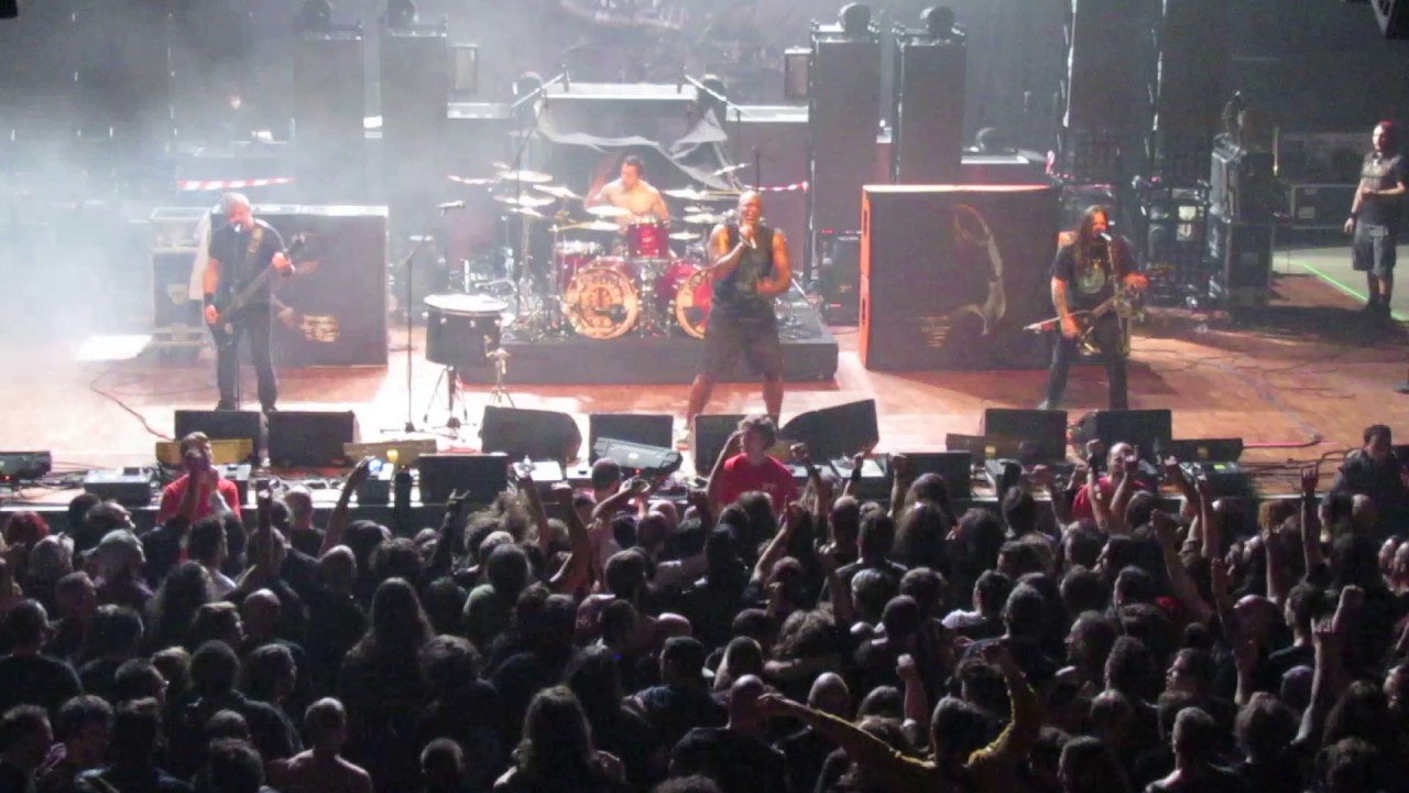 Sepultura - Ratamahatta / Roots Bloody Roots ( Live in Toulouse 2017 ...