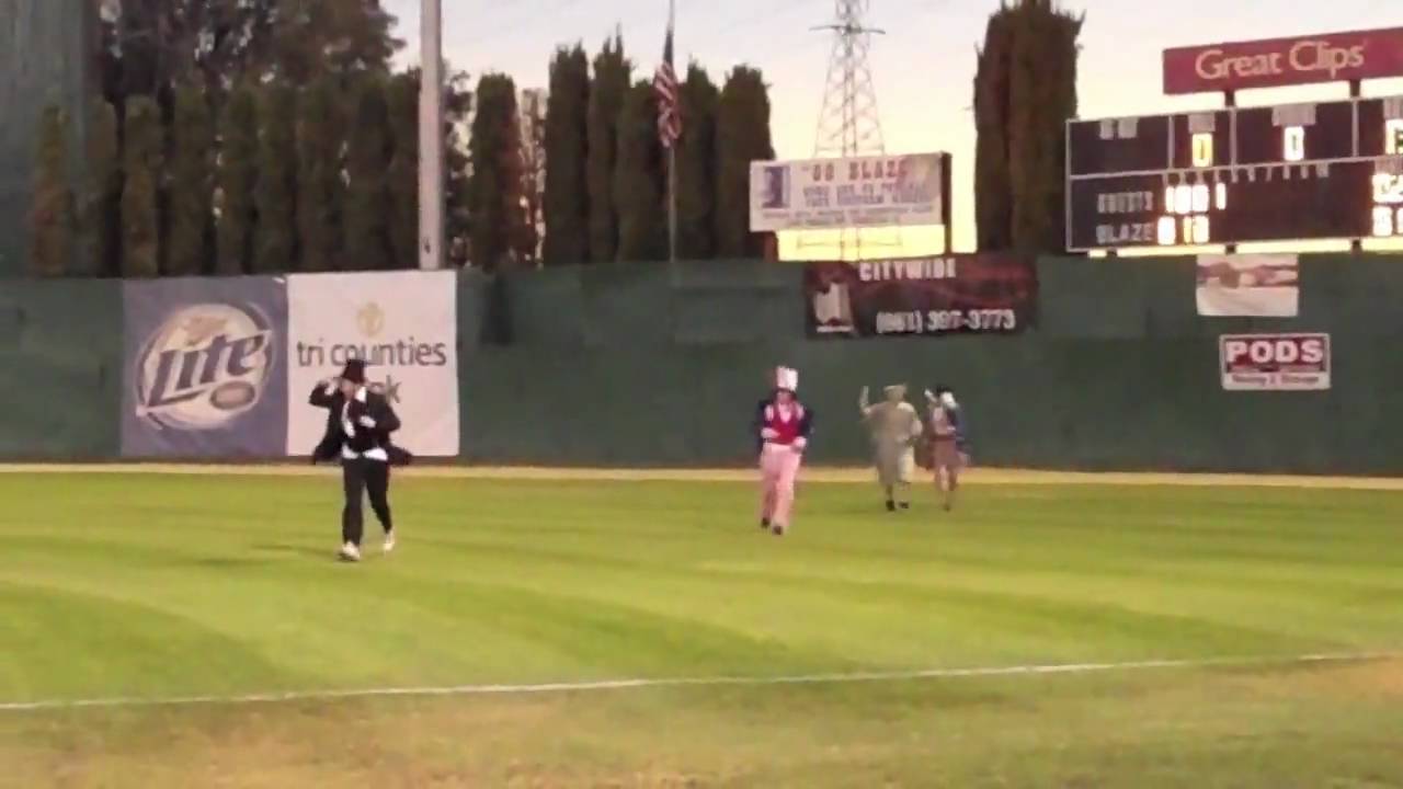 Mascot Race feat. Sleeper Hold - YouTube